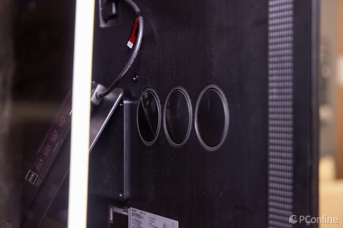 99.9%色域覆盖！巅峰之作三星OLED电视S95Z评测-太平洋科技